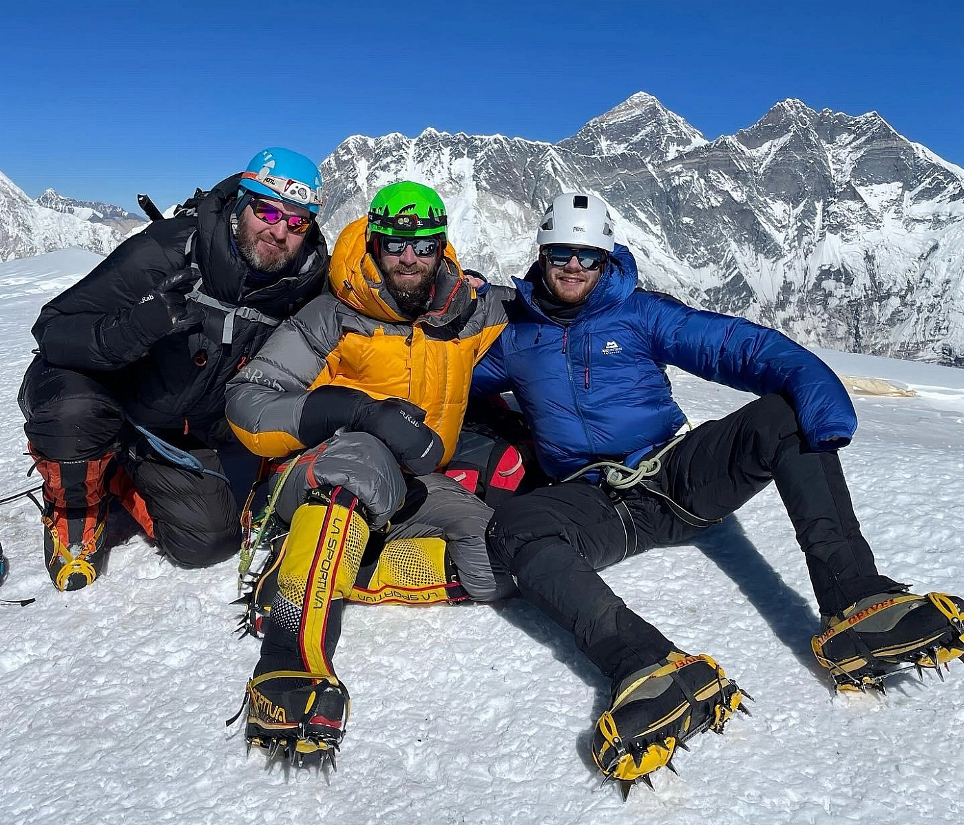 JG News :: Ama Dablam 2022